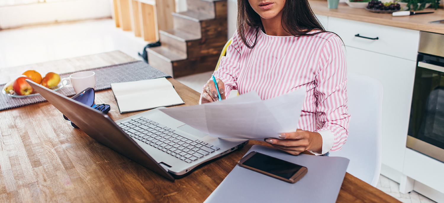 9 Tips To Stay Motivated As A Remote Worker - The Professional Centre